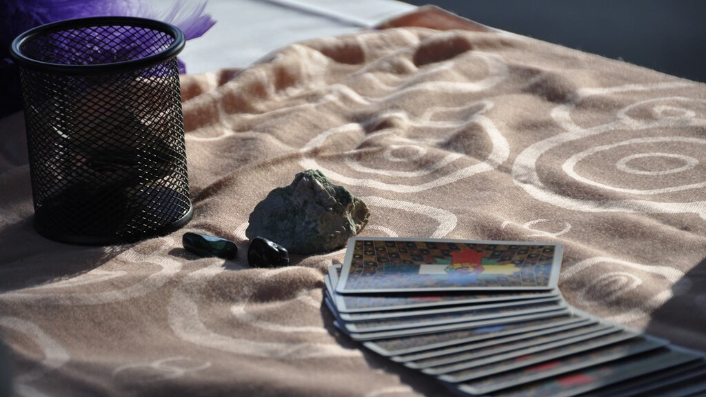 Descubra o significado dos oráculos: guia completo para entender as ...